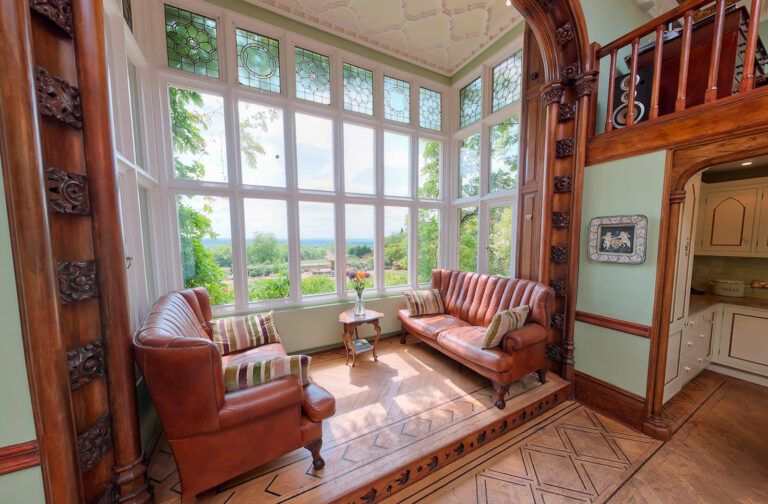 Stately Home Virtual Tour of Broome Hall, Surrey | Eye Revolution