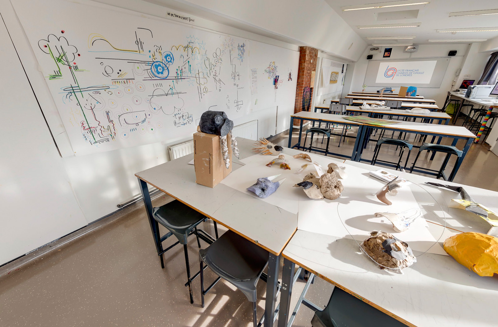 School Virtual Tour | Lycée Français Charles de Gaulle | French Lycée 360